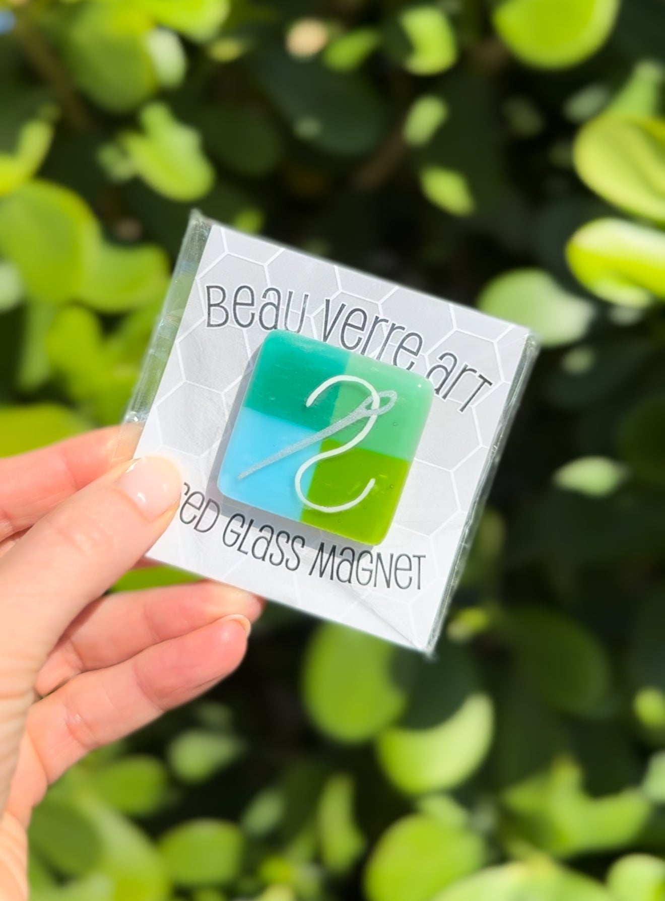 The Wool and the Floss Exclusive Fused Glass Needle Minder